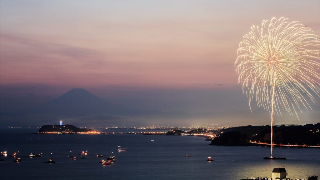 【Complete Guide】Kamakura Fireworks Festival 2025