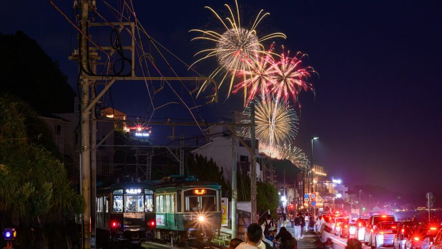 【Complete Guide】Kamakura Fireworks Festival 2025